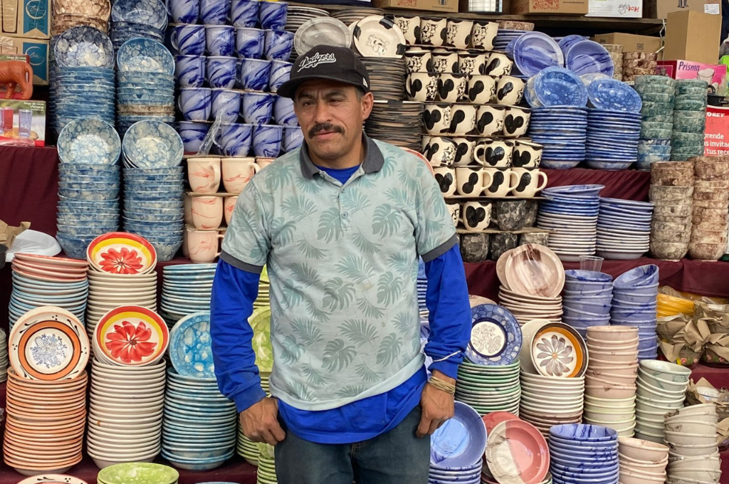 TV4 Noticias Guanajuato | Víctor Castillo, la voz que vende y no se cansa